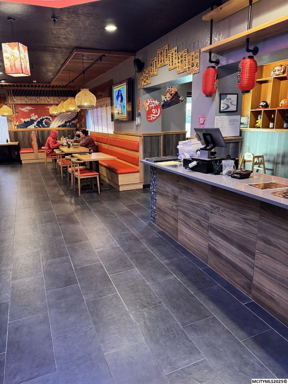 2960 4th SW, Mason City, IA, 50401 - Conventional restaurant for sale ...