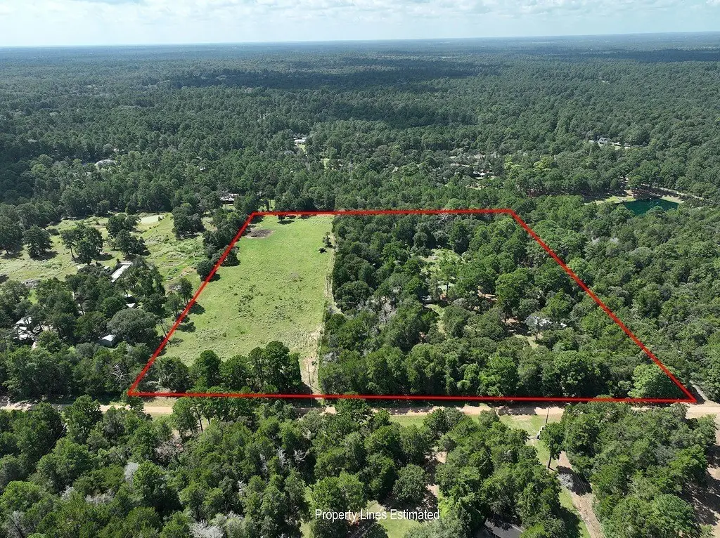 1040 Elm Crest Dr, New Ulm, TX 78950 - Farm for sale - Realmo