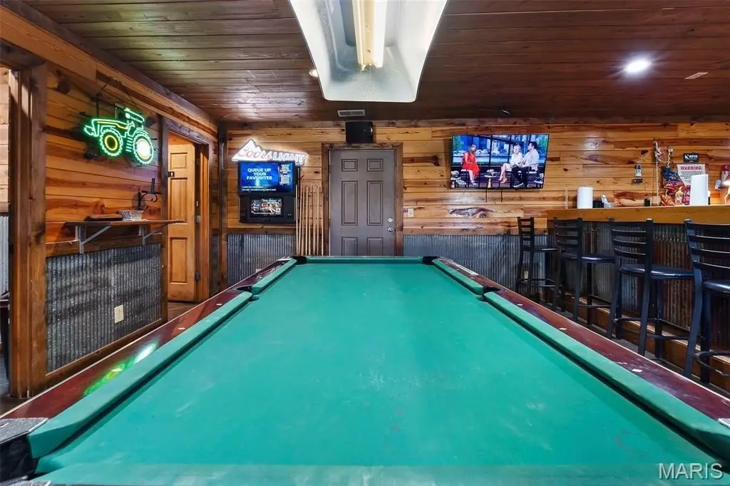 201 State Street E, Delta, MO, 63744 - Turn-Key Bar and Grill Business ...