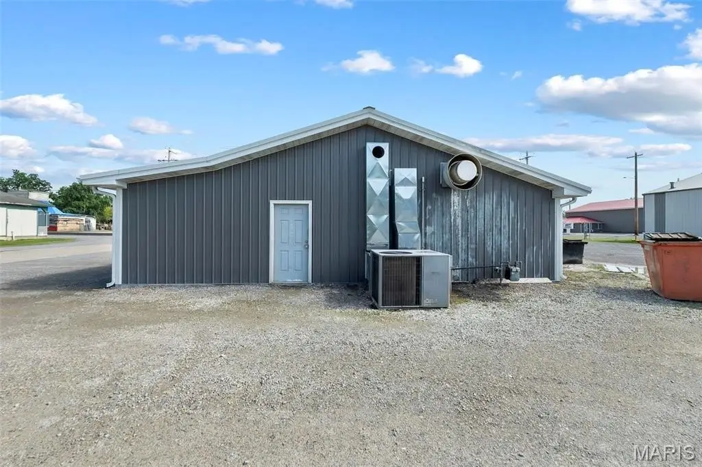 201 State Street E, Delta, MO, 63744 - Turn-Key Bar and Grill Business ...