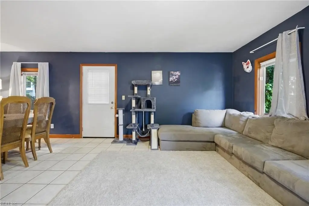 9552 Mason Creek Road, Norfolk, VA, 23503 - Duplex for sale - Realmo