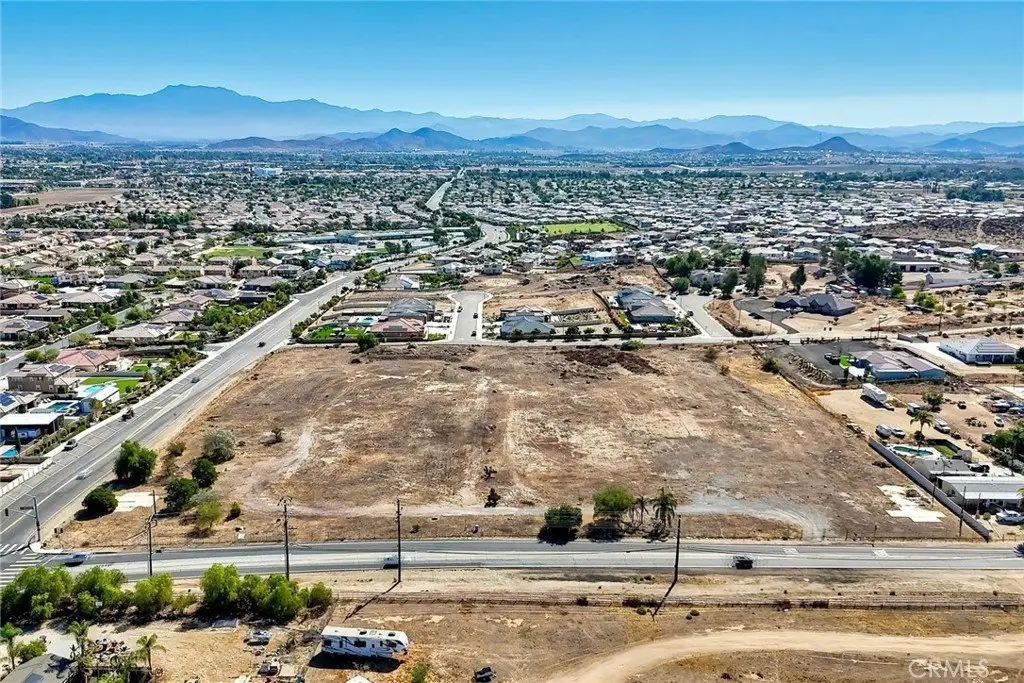 30510 Murrieta Rd, Menifee, CA 92584 - Land for sale - Realmo