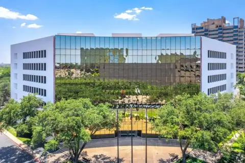 Dallas, TX Commercial real estate for Rent & Lease | Realmo