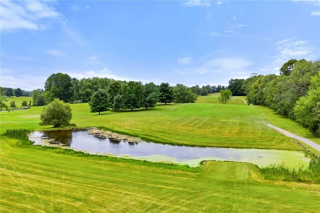 218 N Applegate Rd, Ithaca, NY 14850 - Golf course & driving range for ...